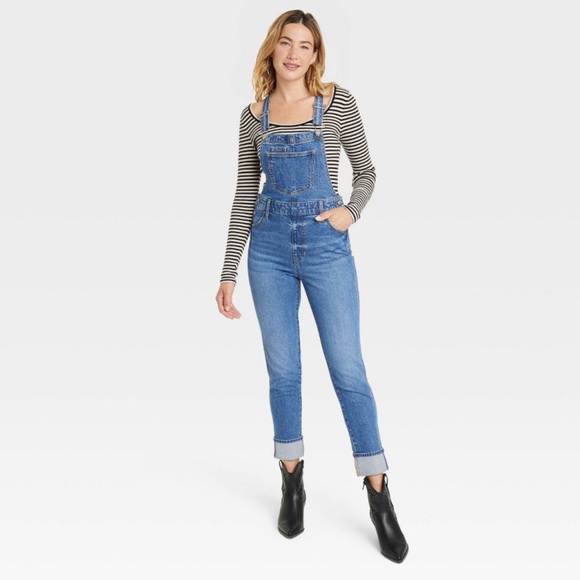 Universal Thread | Pants & Jumpsuits | Denim Overalls Medium Wash ...